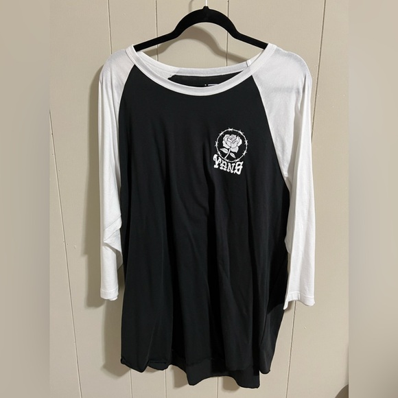 Vans | Tops | Vans Without Borders Raglan Black White Size Xl 34 ...